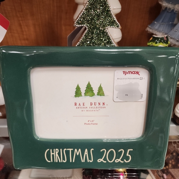 Rae Dunn | Accents | Rae Dunn Artisan Green Christmas 225 Frame | Poshmark